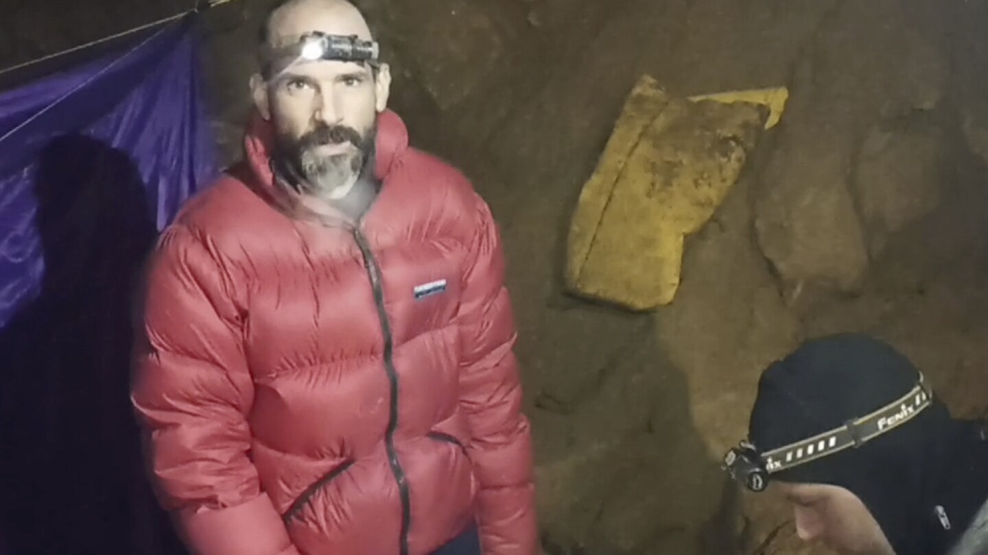An ailing American explorer trapped 3,000 feet deep in Tu ...