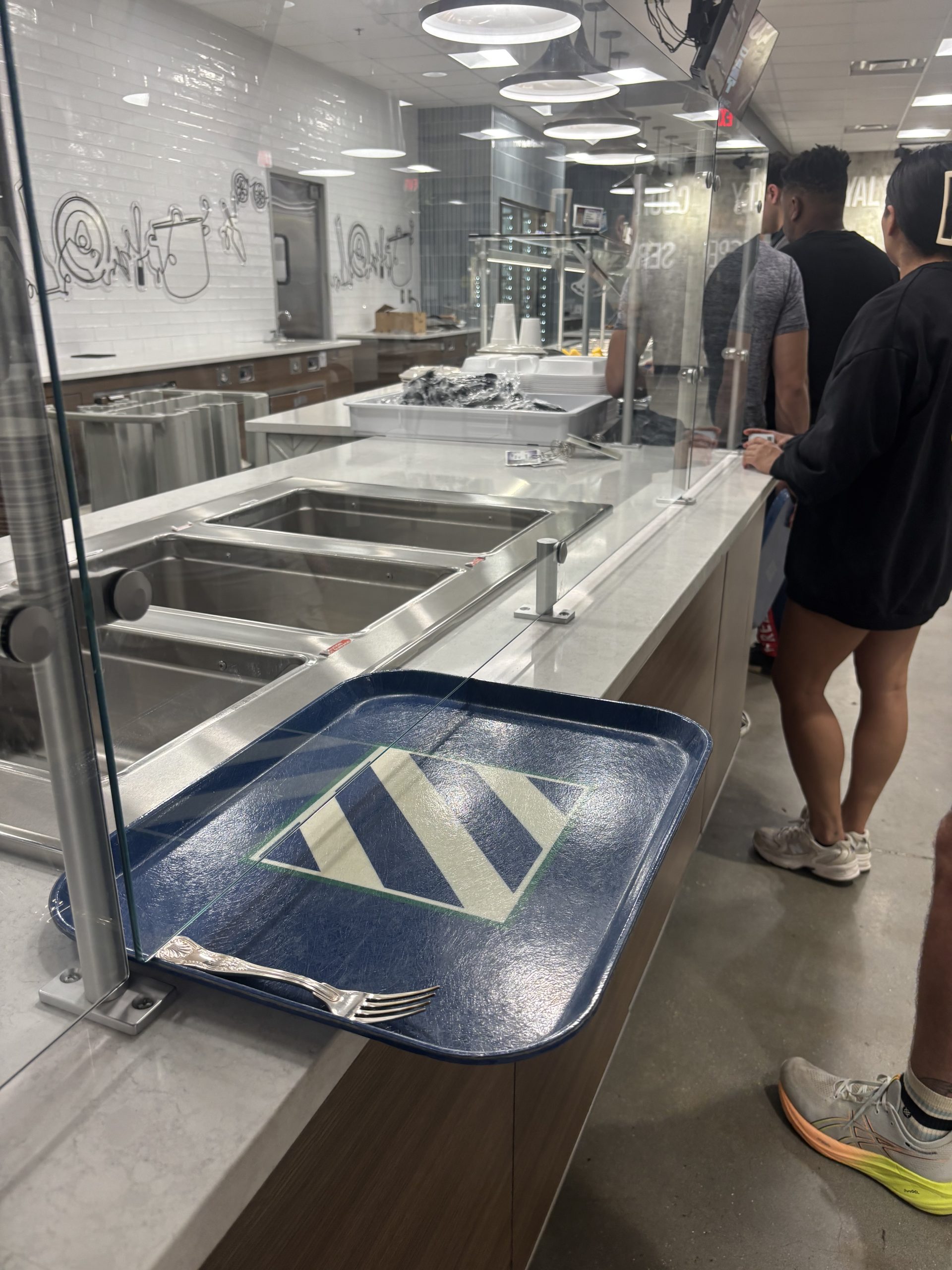 Digging Into The Army Food Scandal - Jellyfish.NEWS